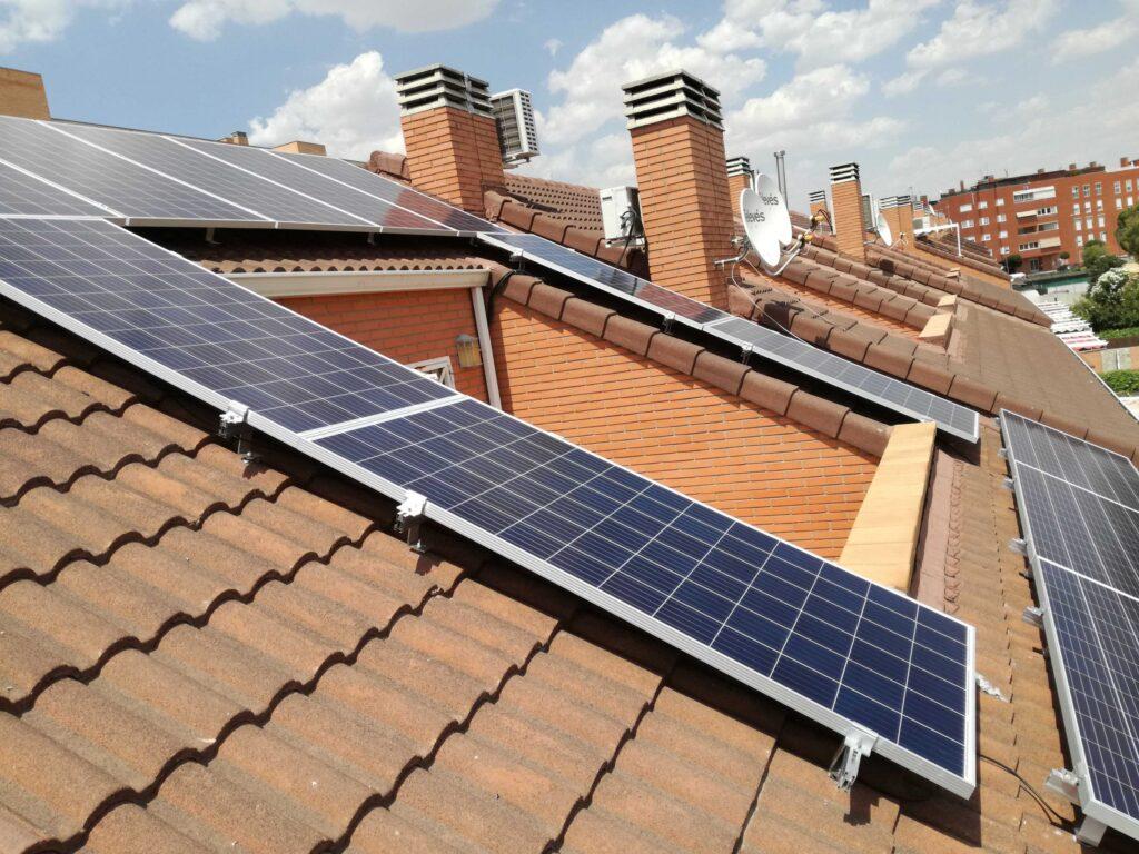 ¿Qué número de paneles solares necesitas? Algo muy sencillo de calcular.